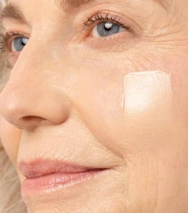 CHANTECAILLE Just Skin Tinted Moisturiser Spf 15 - Neutral