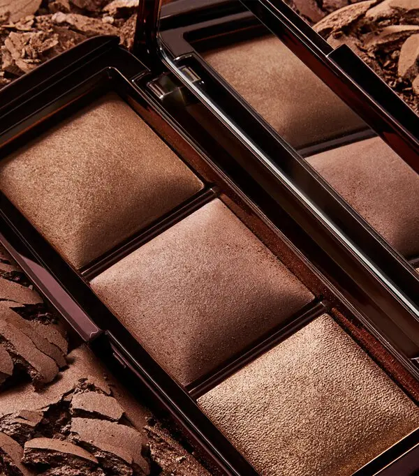 HOURGLASS Ambient Lighting Palette Volume 3 - Neutral
