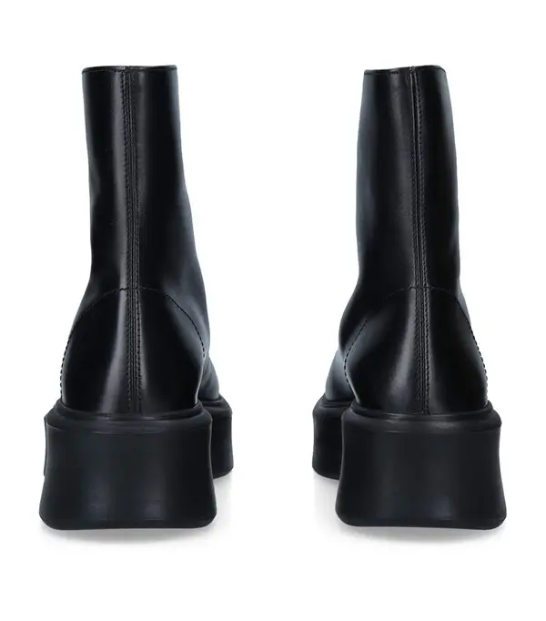 THE ROW Zipped Leather Ankle Boots - Black