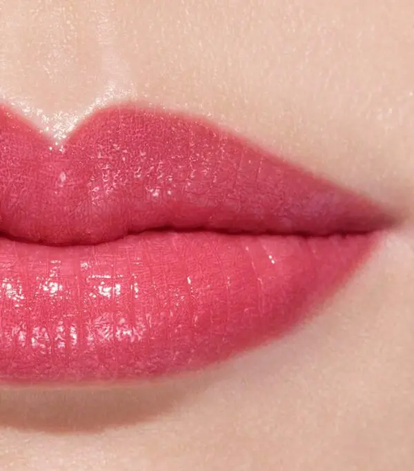 Chanel Rouge Coco Flash Lipstick - Pink