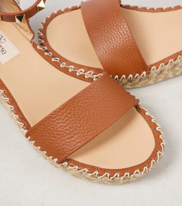 Valentino Garavani Rockstud 55 Leather Espadrille Wedges - Brown