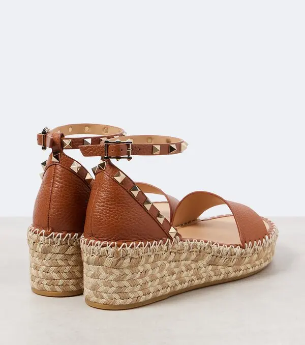 Valentino Garavani Rockstud 55 Leather Espadrille Wedges - Brown