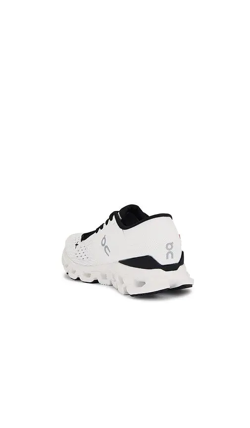 On X 4 Sneaker - White