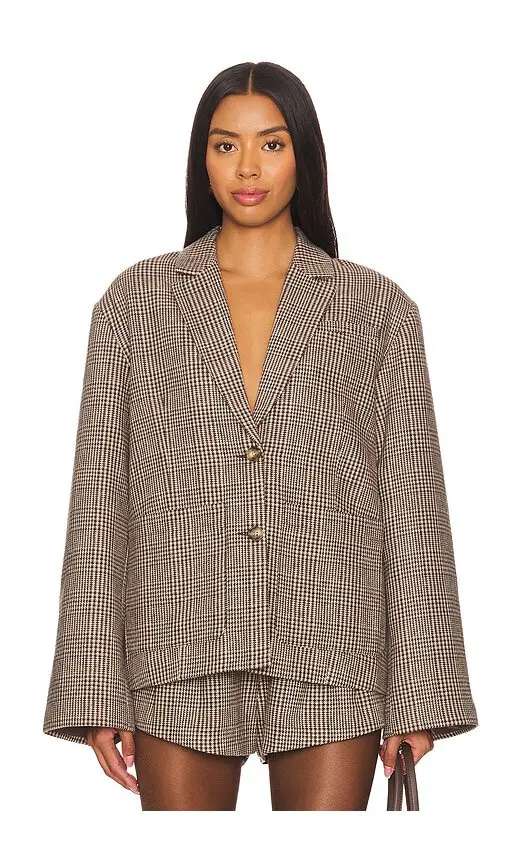 OSIS STUDIO Mili Blazer In . Also