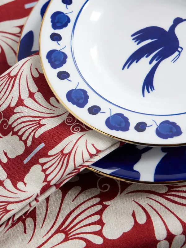 La DoubleJ Porcelain, Glass And Linen Dinner Set