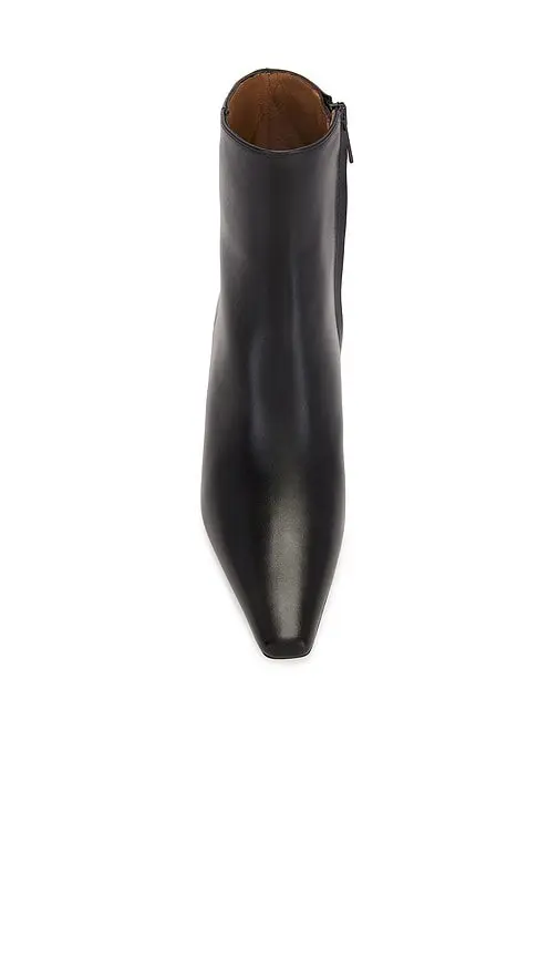 FLATTERED Xena Boot
