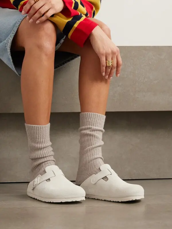 LISA YANG Ribbed Cashmere Socks - Neutrals