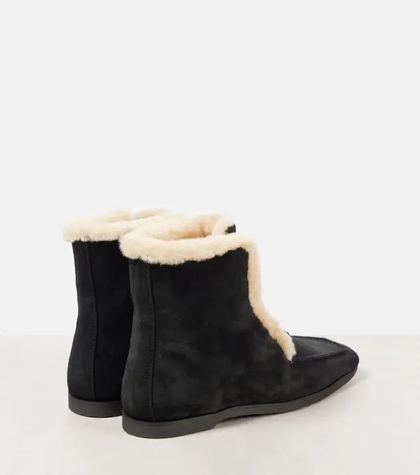 TOTEME Shearling-lined Leather Ankle Boots - Black