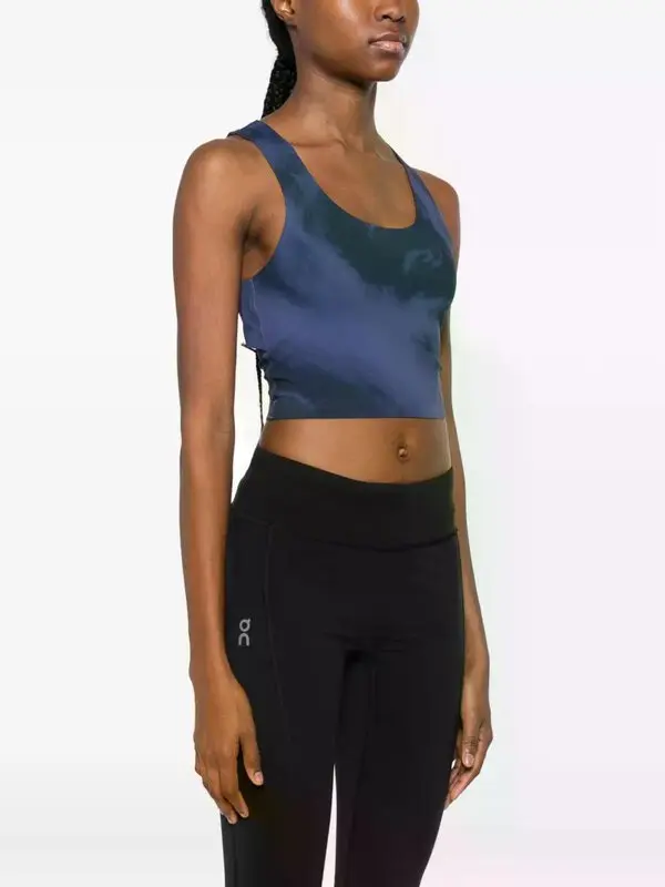 On Scoop Neck Sleeveless Top