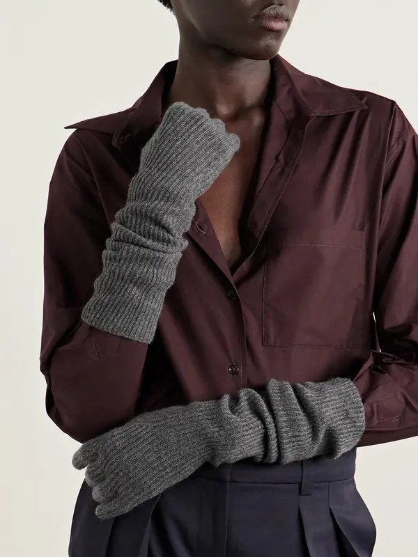 Arch4 Ribbed Cashmere Gloves