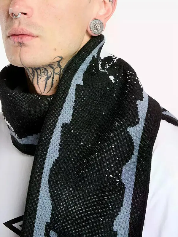 UMBRO Cult Unity Fringed Scarf - Black