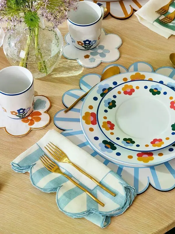 MISETTE Scalloped Stripe Placemats
