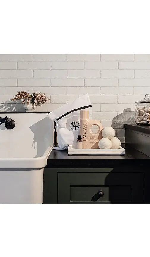 L'AVANT COLLECTIVE Laundry Oil