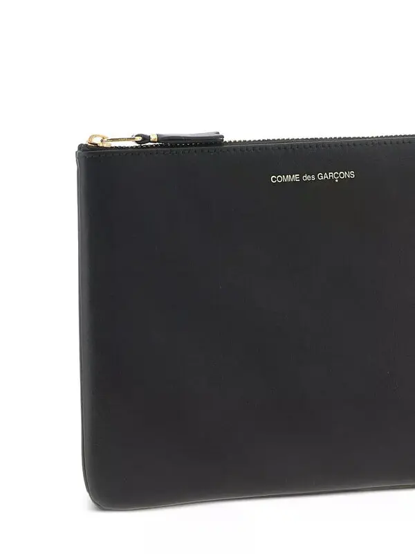 Comme Des Garçons Embossed Logo Zip Wallet - Black