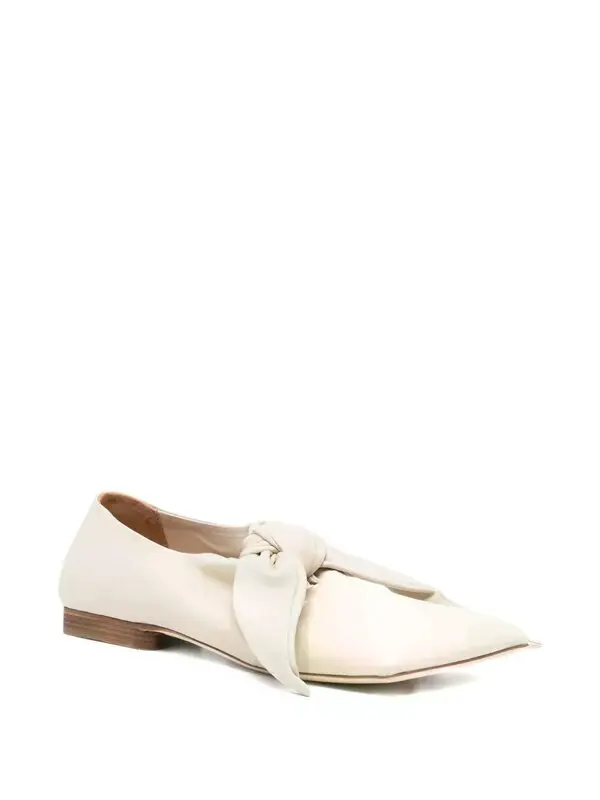 UMA WANG Ecru Loafers With Bow Detailing