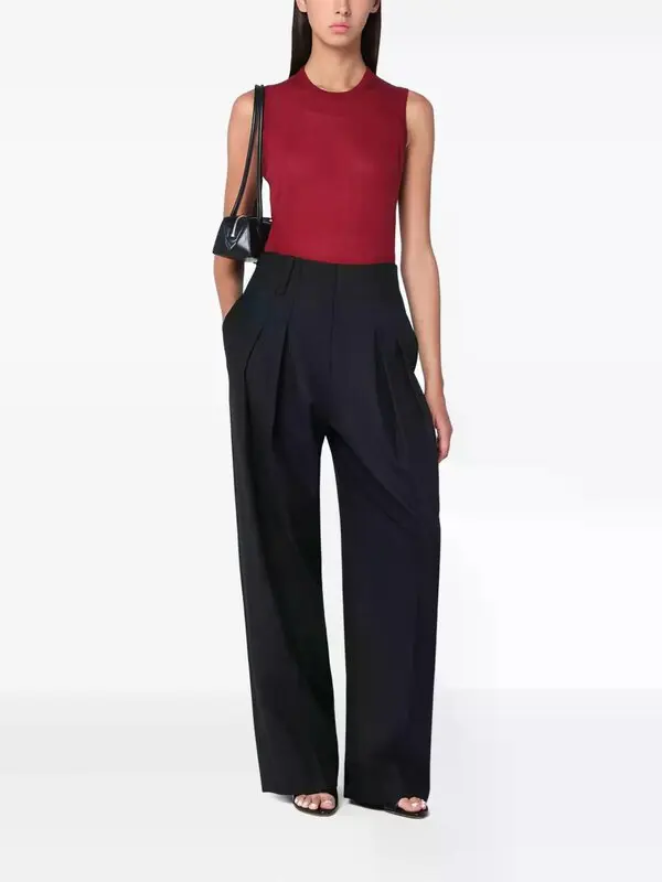 6397 Sleeveless Top