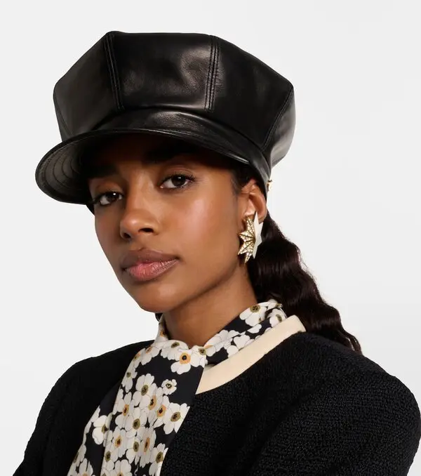 Valentino Garavani Vlogo Leather Newsboy Cap