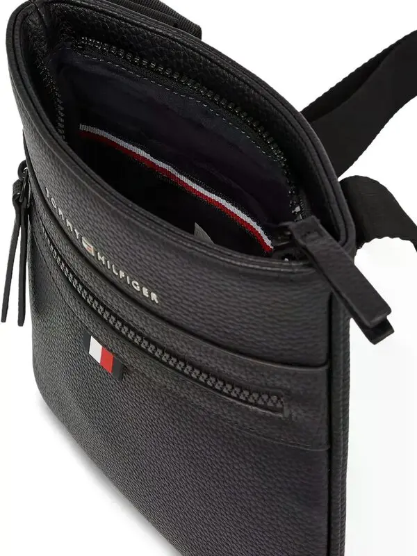 Tommy Hilfiger Grained Leather Shoulder Bag