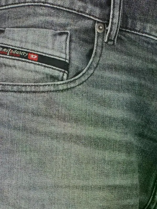 DIESEL® D-strukt Logo Patch Jeans - Grey