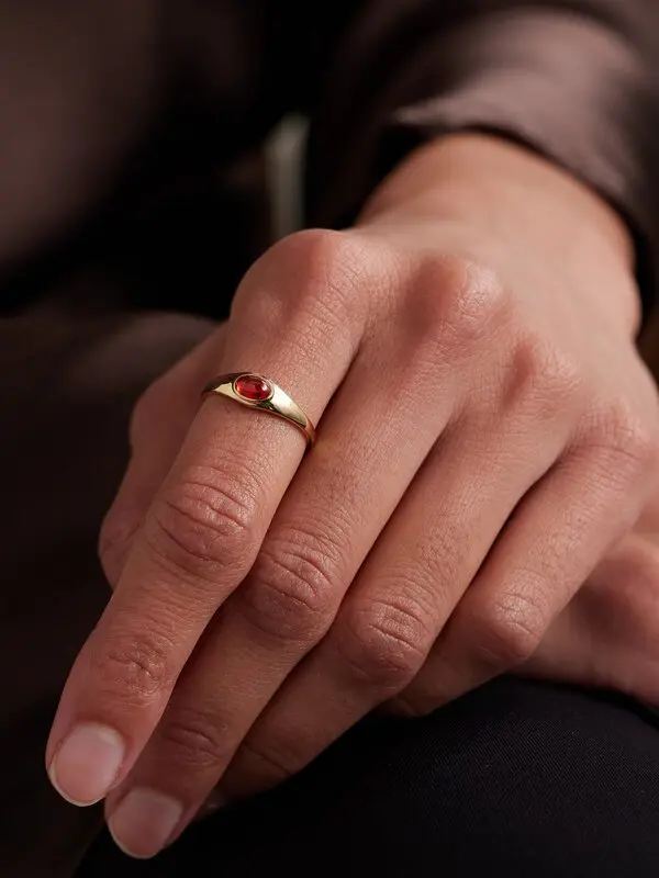LOREN STEWART 14 Karat Gold Garnet Ring