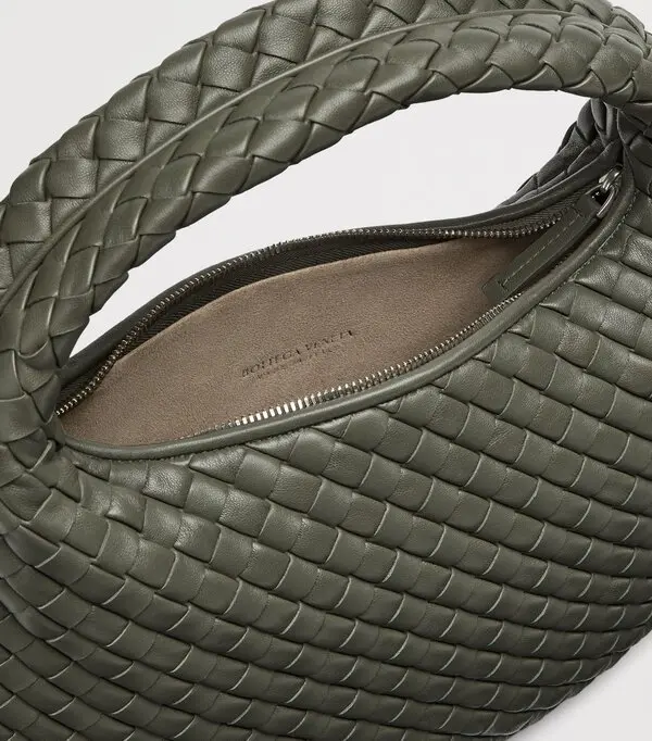 Bottega Veneta Small Leather Veneta Shoulder Bag - Green