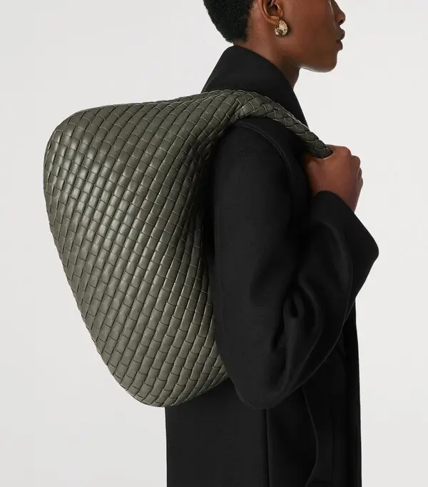 Bottega Veneta Intrecciato Leather Veneta Shoulder Bag - Green