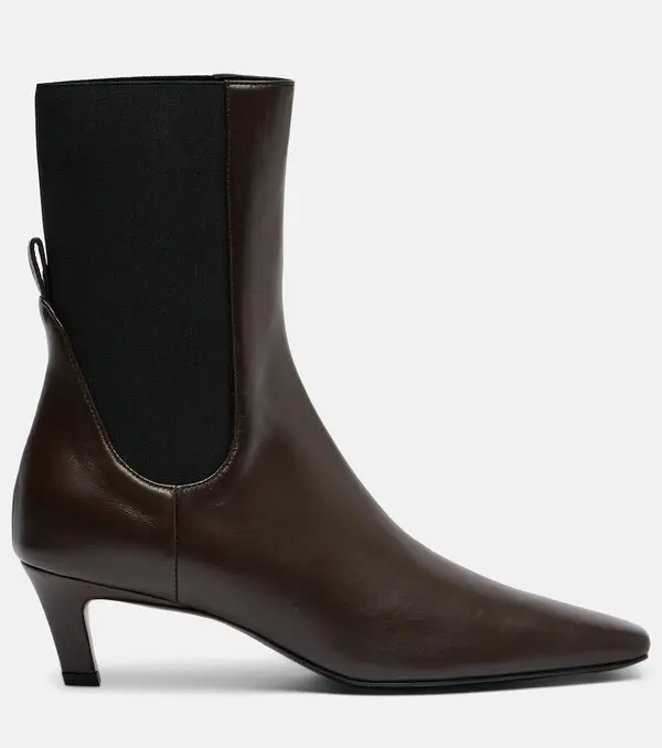 TOTEME Chelsea Boots - Brown