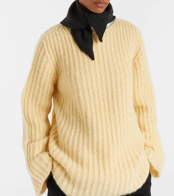 THE ROW Mentas Cashmere Scarf