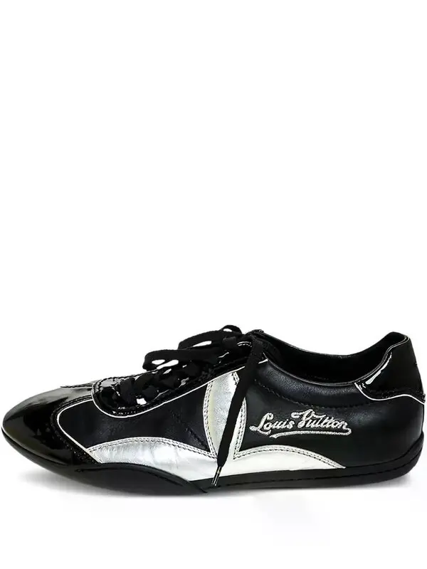 LOUIS VUITTON Calf Leather Sneakers