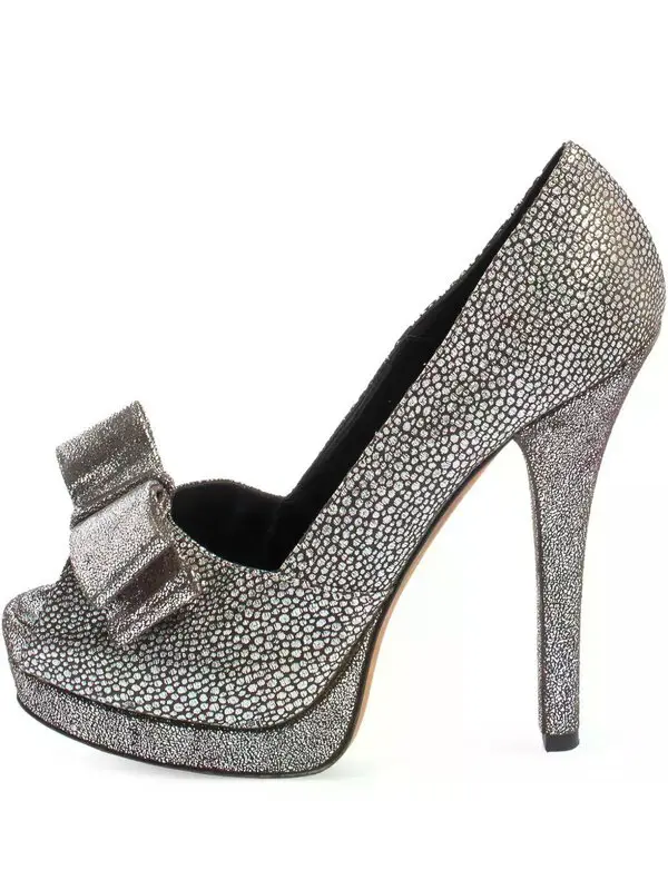Fendi Tone Leather Brocade Effect Bow Detail Peep-toe Pumps - Silver