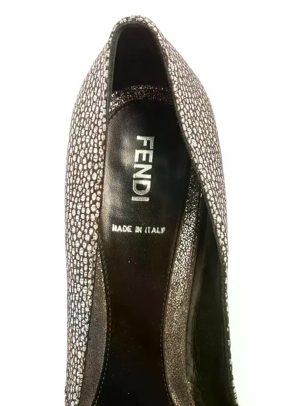 Fendi Tone Leather Brocade Effect Bow Detail Peep-toe Pumps - Silver