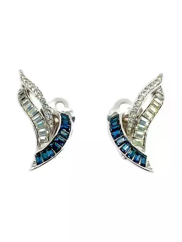 JENNIFER GIBSON JEWELLERY 1950s Paste Swoosh Clip-on Earrings - Silver