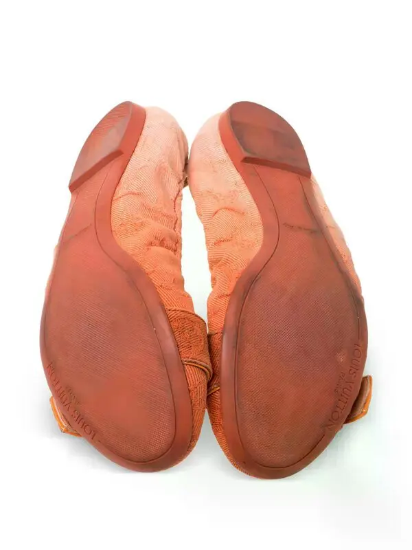 LOUIS VUITTON Flat Shoes
