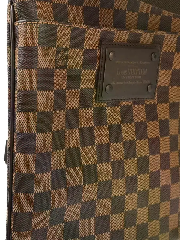 LOUIS VUITTON 2011 Brooklyn Pochette Shoulder Bag