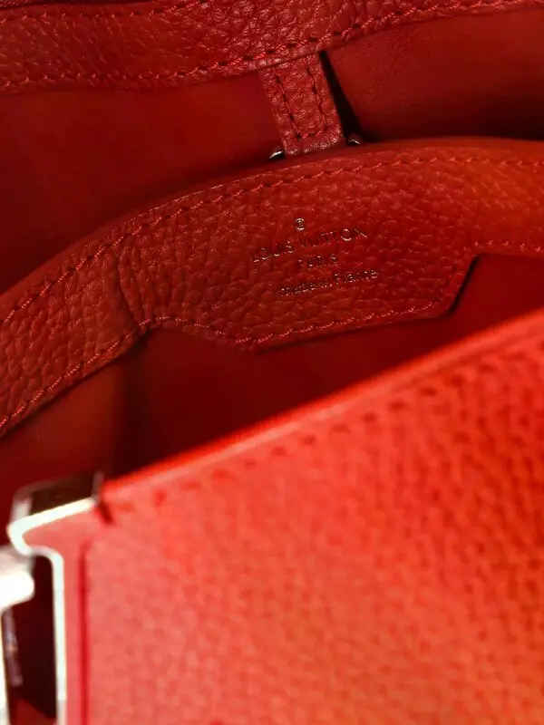 LOUIS VUITTON Capucines Bag Leather Pm Satchel - Red