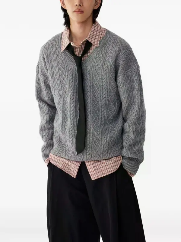 STUDIO TOMBOY Cable Knit V-neck Sweater