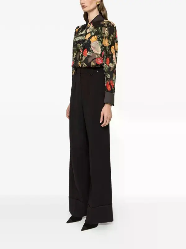 NISSA Floral Print Scalloped Trim Blouse