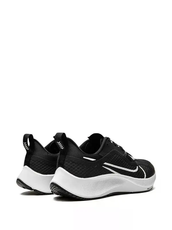 Nike Zoom Pegasus 37 Shield Sneakers