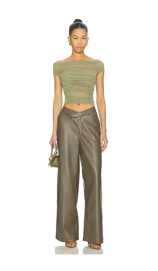 SOVERE / Zeya Top In . Also