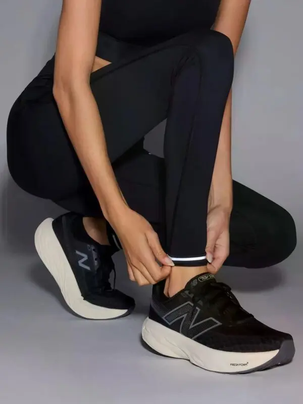 NEW BALANCE Logo-print Leggings