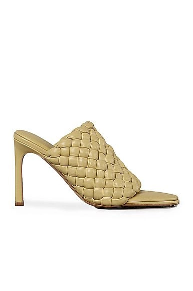 Bottega Veneta Padded Intrecciato Leather Sandals - Tapioca