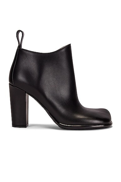 Bottega Veneta Leather Ankle Boots - Black