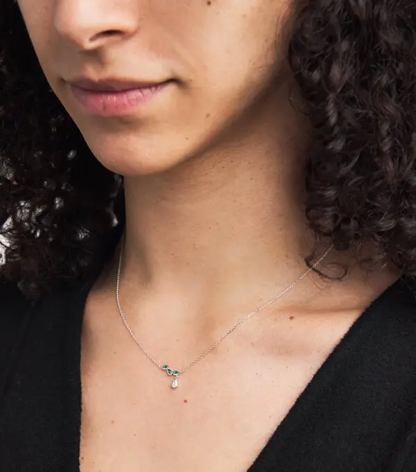 ASTRID & MIYU 14 Karat White Gold Necklace With Emeralds And Diamond
