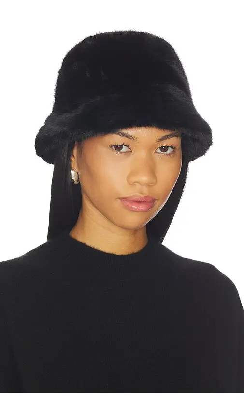 LOVERS AND FRIENDS Lisa Bucket Hat - Black
