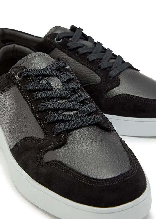 JUDE LLOW Grained Leather Panel Sneakers - Black