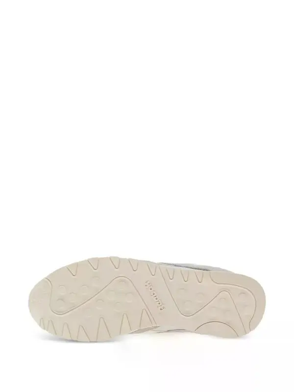 REEBOK Classic Sneakers With Stripe Detail - Grey