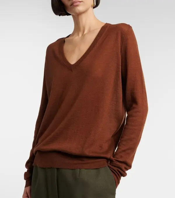 JOSEPH Cashmere V-neck Sweater In Cinnamon