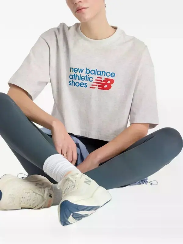 NEW BALANCE Logo Detail Cropped T-shirt