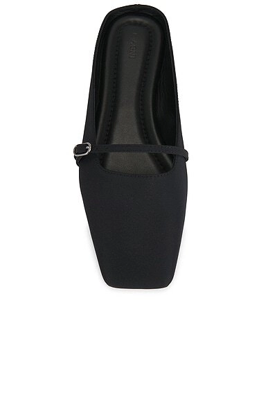 ST. AGNI Plie Flat