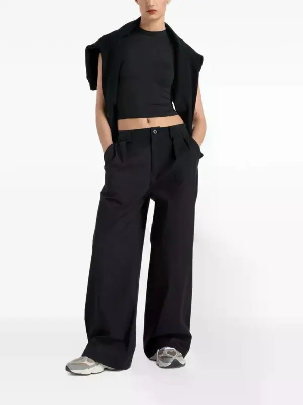 NEW BALANCE Fitted Cropped T-shirt
